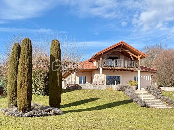 Maison à vendre - Voiron - 5 pièces - 3 chambres