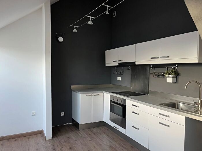 Appartement 3 pièces à louer à Boulogne-sur-Mer, Vieille ville, Dernier Sou, Vieil Atre