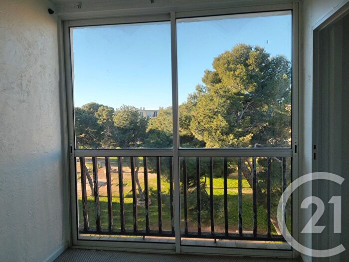 Appartement à vendre - Marseille e , Montolivet - 3 pièces - 2 chambres