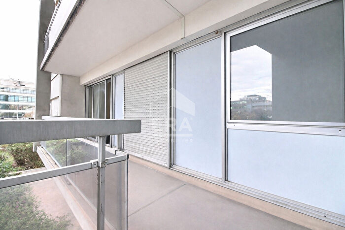 Appartement 3 pièces à vendre - Clichy, République, Victor Hugo