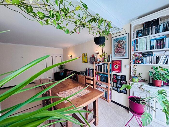 Appartement à vendre - Arles, Trinquetaille - 4 pièces - 3 chambres