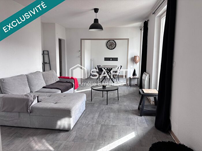 Appartement à vendre - Ornans - 4 pièces - 3 chambres