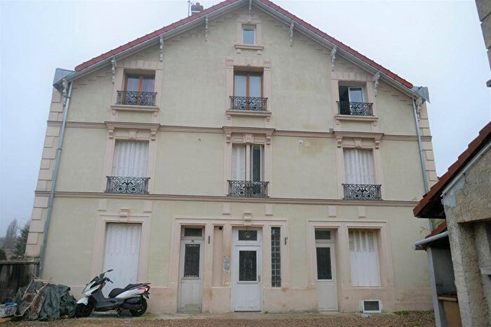 Appartement à louer - Mériel - 1 pièce