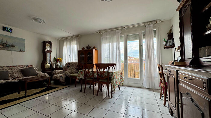 Appartement à vendre - Livry-Gargan, Centre-ville - 3 pièces - 2 chambres