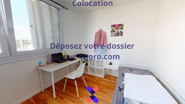 Appartement à louer - Le Bachut, Lyon ème arrondissement - 6 pièces - 5 chambres