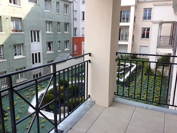 Appartement 3 pièces à Romainville, Centre-ville, à louer