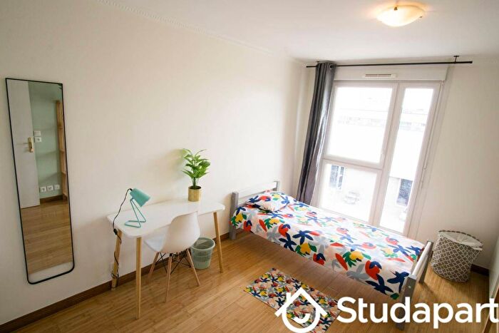 Coteau-Malassis, Vitry-sur-Seine : Appartement 1 pièce à louer