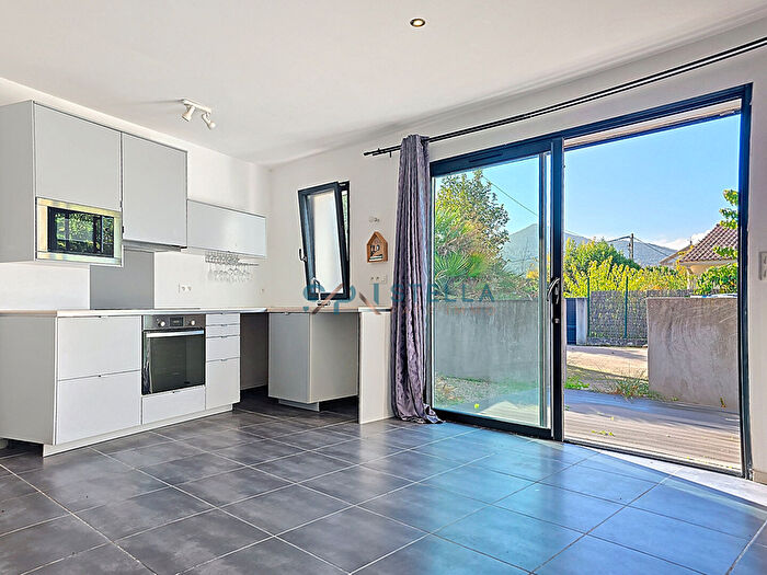 Appartement à louer - Cauro - 2 pièces - 1 chambre