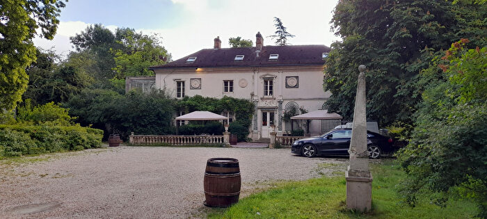 Maison à vendre - Janvry - 10 pièces - 6 chambres