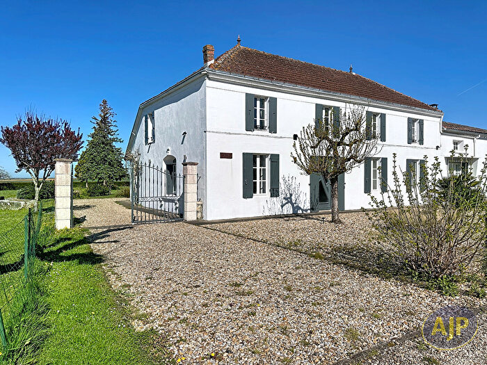 Maison à vendre - Saint-Grégoire-dArdennes - 6 pièces - 5 chambres