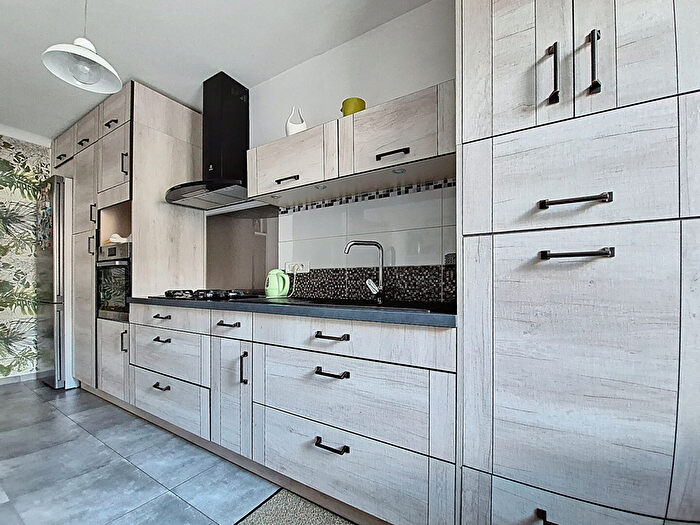 Maison à vendre - Le Fuilet - 5 pièces - 3 chambres