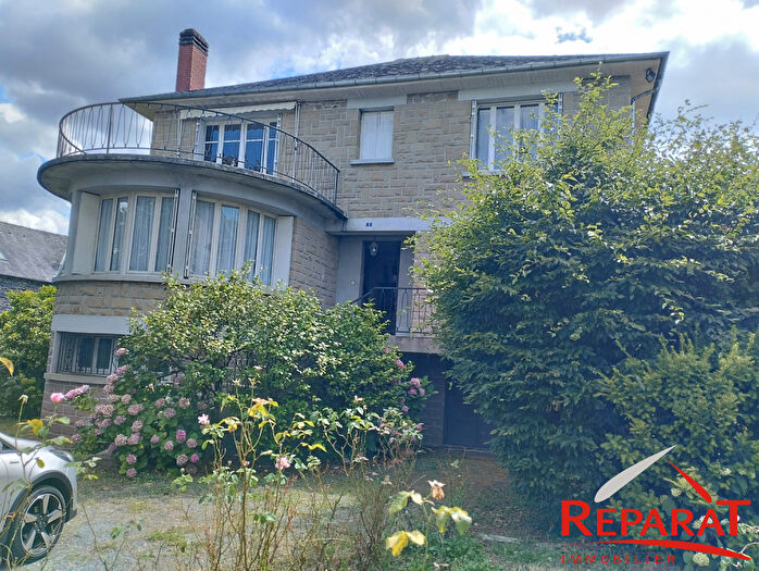 Maison à vendre - Objat - 7 pièces - 6 chambres