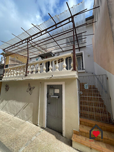 Maison à vendre - Aumes - 5 pièces - 3 chambres