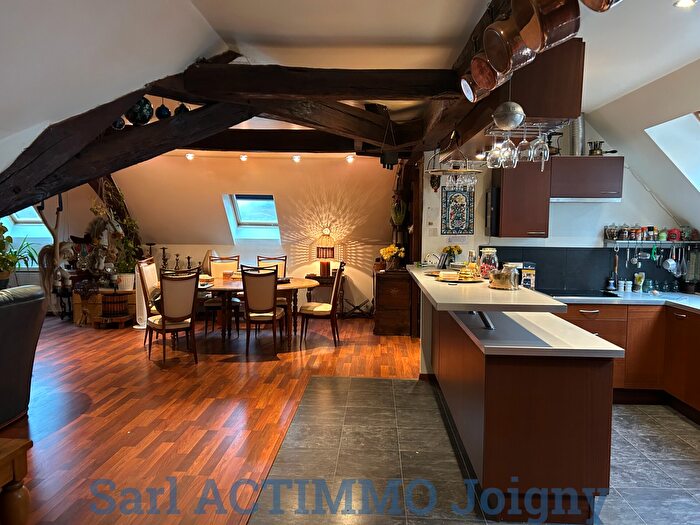 Appartement à vendre - Joigny - 5 pièces - 4 chambres