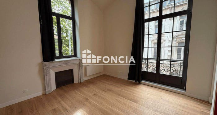 Appartement 3 pièces à louer à Centre Ville-Fin de la Guerre, Tourcoing