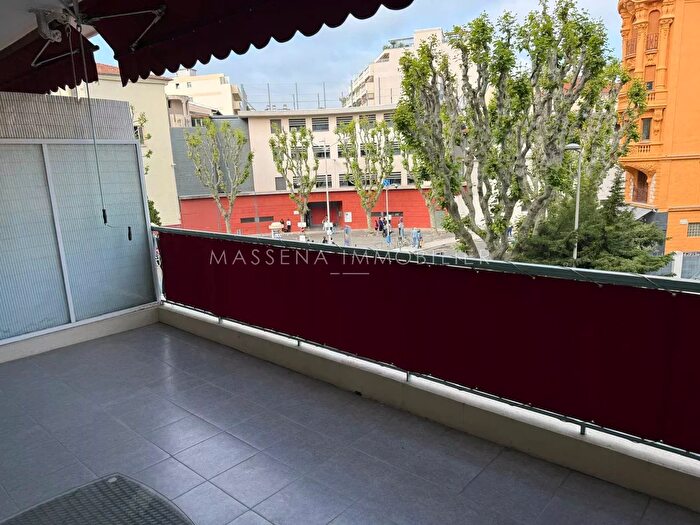 Nice, Carabacel : Appartement 2 pièces à vendre