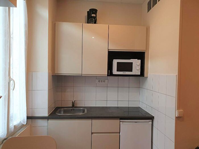 Appartement 1 pièce à République-Gare-Porte de Paris, Saint-Denis, à louer