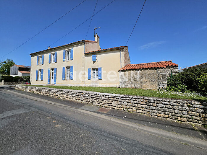 Maison 5 pièces à vendre à Benet