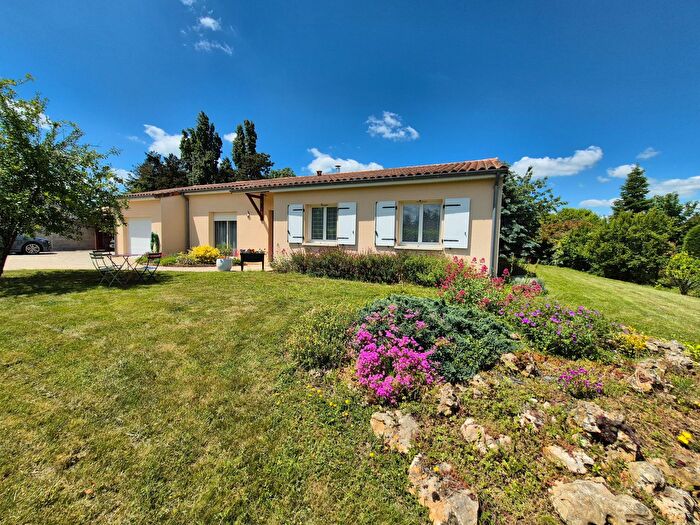 Maison à vendre - Quinçay - 5 pièces - 4 chambres