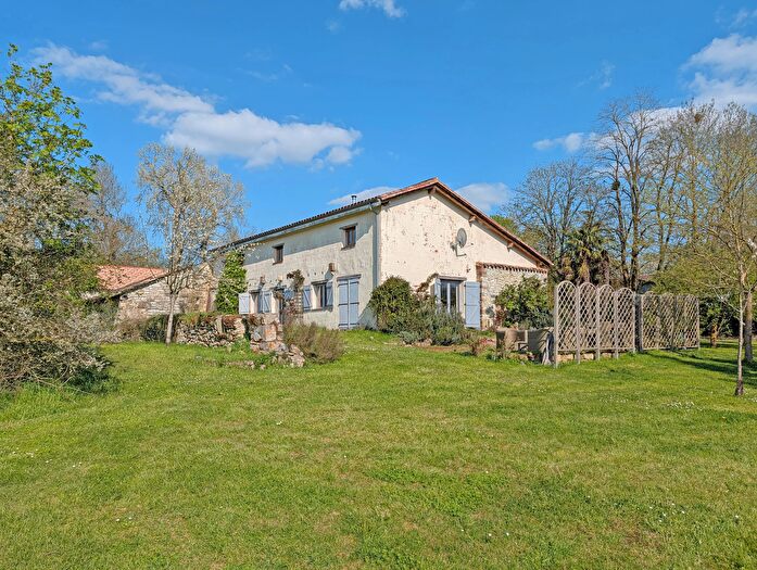 Maison à vendre - Monbahus - 6 pièces - 2 chambres