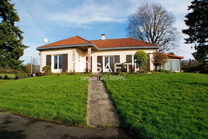Breuil-Barret : Maison 7 pièces à vendre