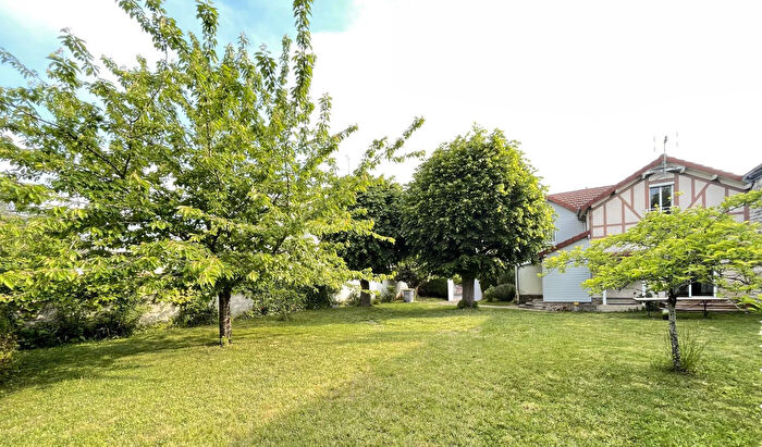 Maison à vendre - Vernon, Centre-ville - 5 pièces - 2 chambres