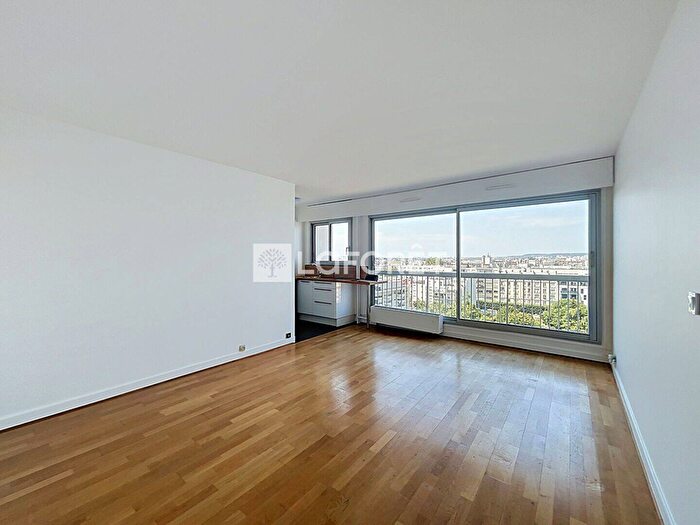 Hôtel de Ville, Courbevoie : Appartement 2 pièces à louer