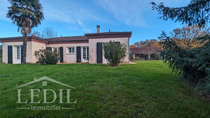 Maison à vendre - Aubiac - 4 pièces - 3 chambres