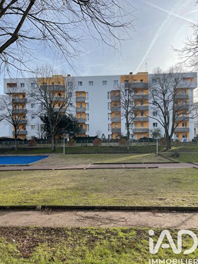 Appartement à vendre - Évry, Les Pyramides - 2 pièces - 1 chambre