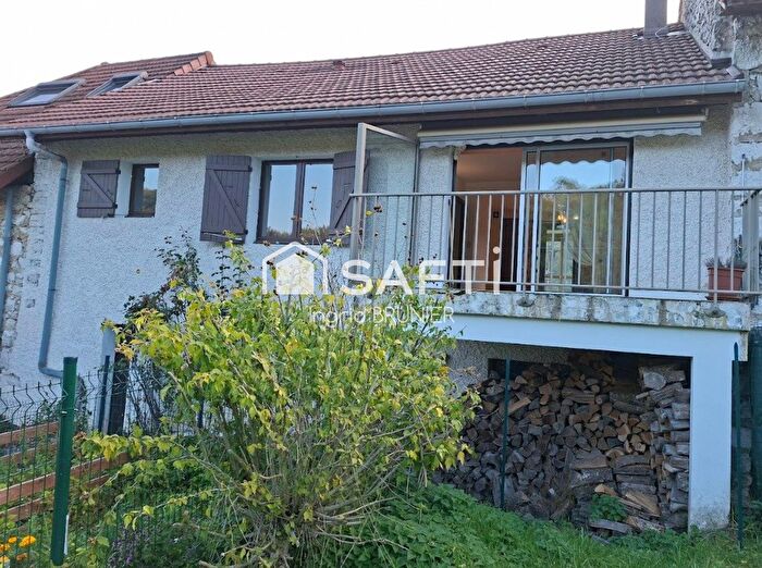 Maison à vendre - Saint-Pierre-de-Curtille - 3 pièces - 2 chambres