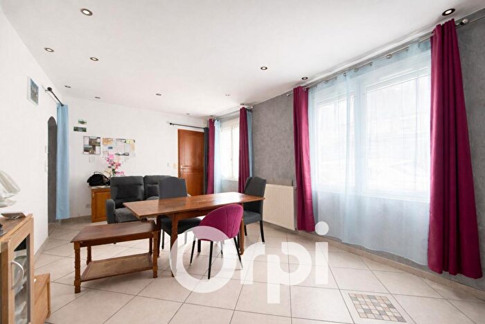 Appartement à vendre - Froges - 4 pièces - 3 chambres