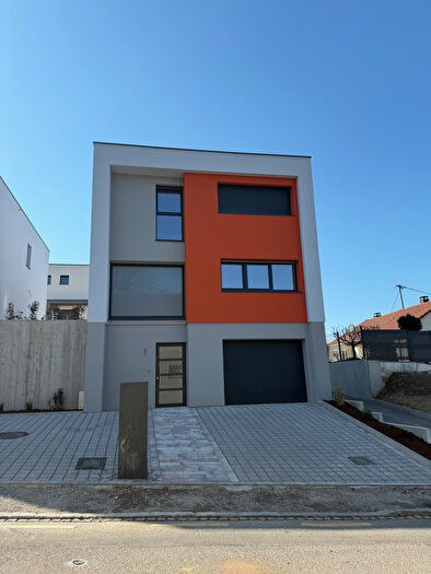 Maison à vendre - Riedisheim, Centre-ville - 6 pièces - 4 chambres