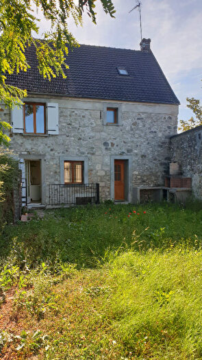 Montagny-Sainte-Félicité : Maison 4 pièces à louer