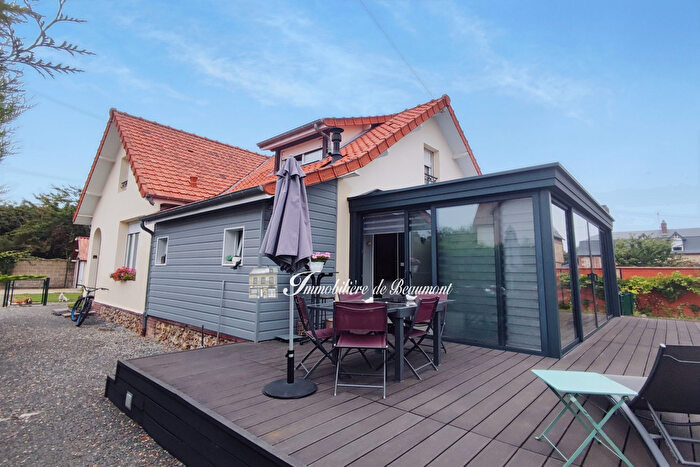 Maison à vendre - Beaumont-le-Roger - 5 pièces - 3 chambres