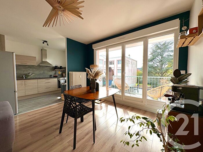 Appartement à louer - Metz, Plantières, Queuleu - 2 pièces - 1 chambre