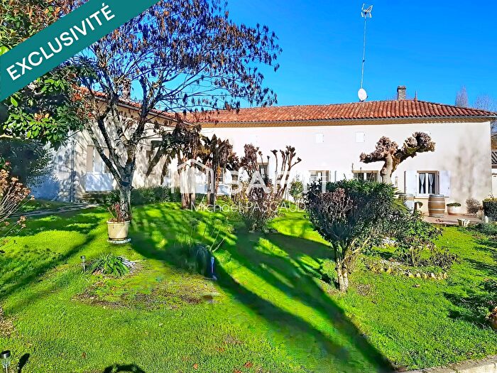 Maison à vendre - Montendre - 7 pièces - 4 chambres