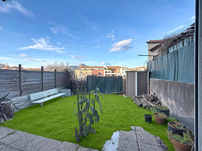 Maison à vendre - Aubagne, Centre-ville, Beaumond - 4 pièces - 3 chambres