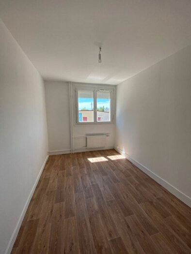 Le Coteau : Appartement 4 pièces à louer