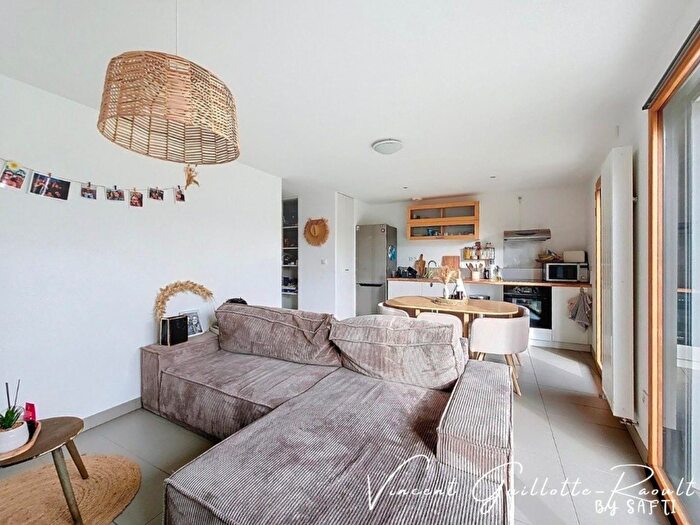 Appartement à vendre - Bouguenais, La Croix-Jeannette - 3 pièces - 2 chambres