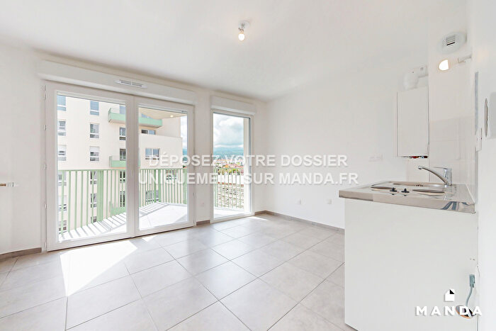 Appartement à louer - Clermont-Ferrand, Chanteranne, La Glacière - 1 pièce