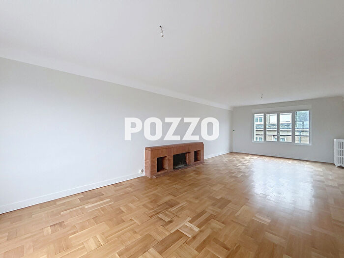 Appartement 5 pièces à Vire, Centre-ville, Gare, à louer