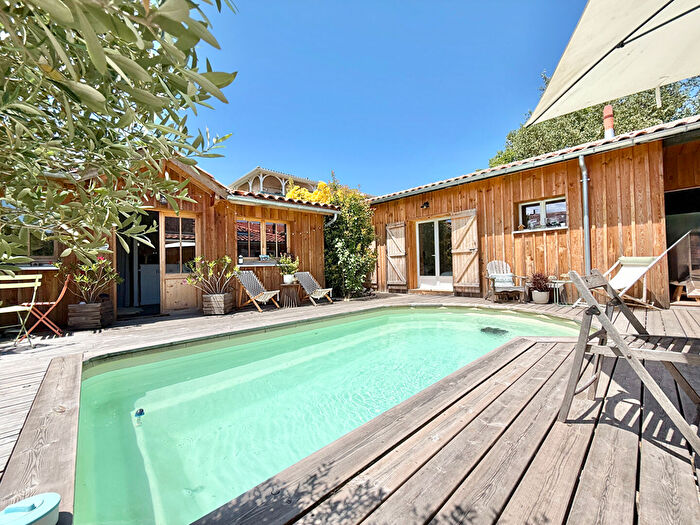 Maison 6 pièces à Gujan-Mestras, Centre-ville, à vendre