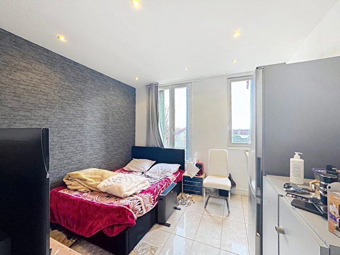 Appartement à vendre - Choisy-le-Roi, Gondoles - 1 pièce