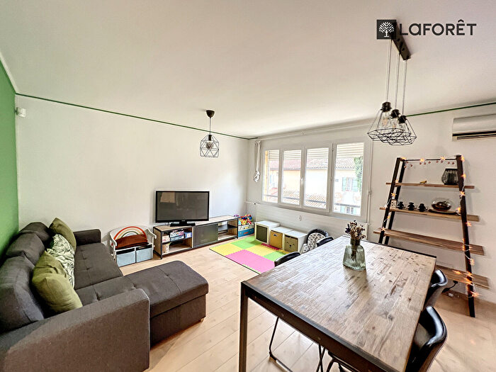 Appartement 4 pièces à Salon-de-Provence, Bressons, Blazots, à louer