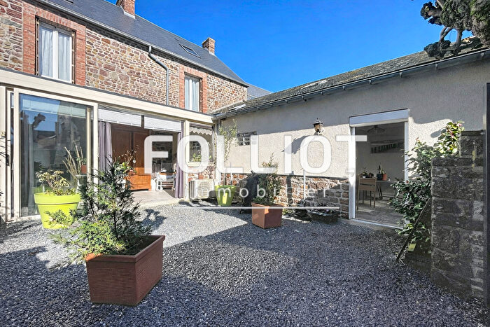 Maison à vendre - Saint-Denis-le-Gast - 7 pièces - 5 chambres