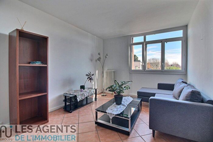 Appartement à louer - Pasteur, Saint-Cloud - 3 pièces - 2 chambres