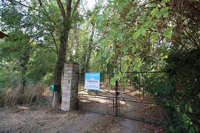 Maison à vendre - Boulay-Moselle - 8 pièces - 5 chambres