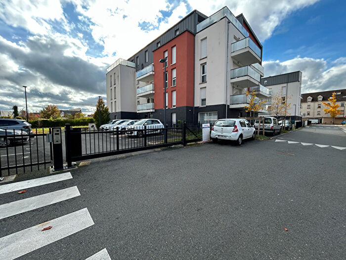 Appartement à vendre - Saint-Jean-de-la-Ruelle, Charles Beauhaire, Paul Doumer, Mairie - 3 pièces - 2 chambres