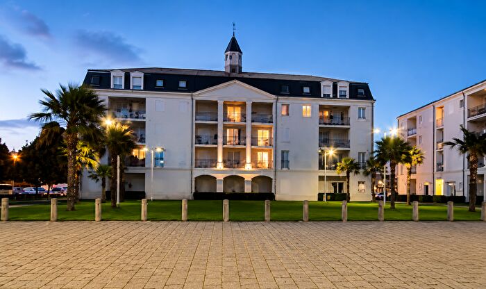 Appartement 3 pièces à vendre - Rochefort, Centre-ville