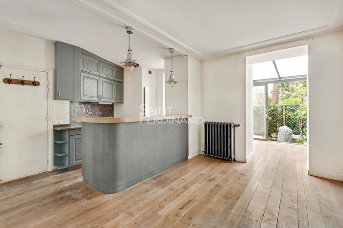 Appartement 3 pièces à Paris 17ème, Batignolles, Cardinet, à vendre